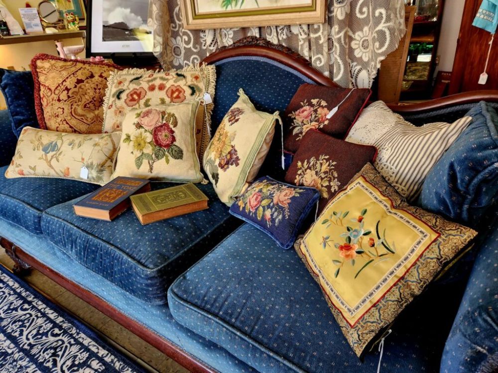 North Carolina Antique Trail - Directory of Antique Shops and Antique Malls